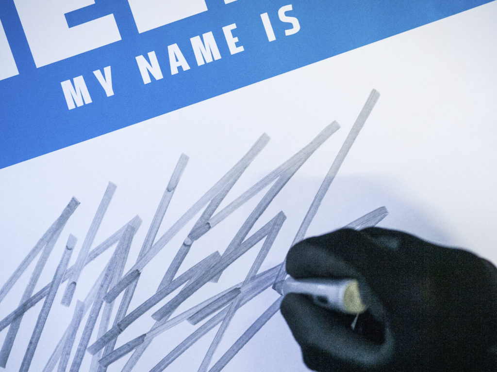 Montana PERMANENT SHORT Marker 4mm Chisel Silver + Box