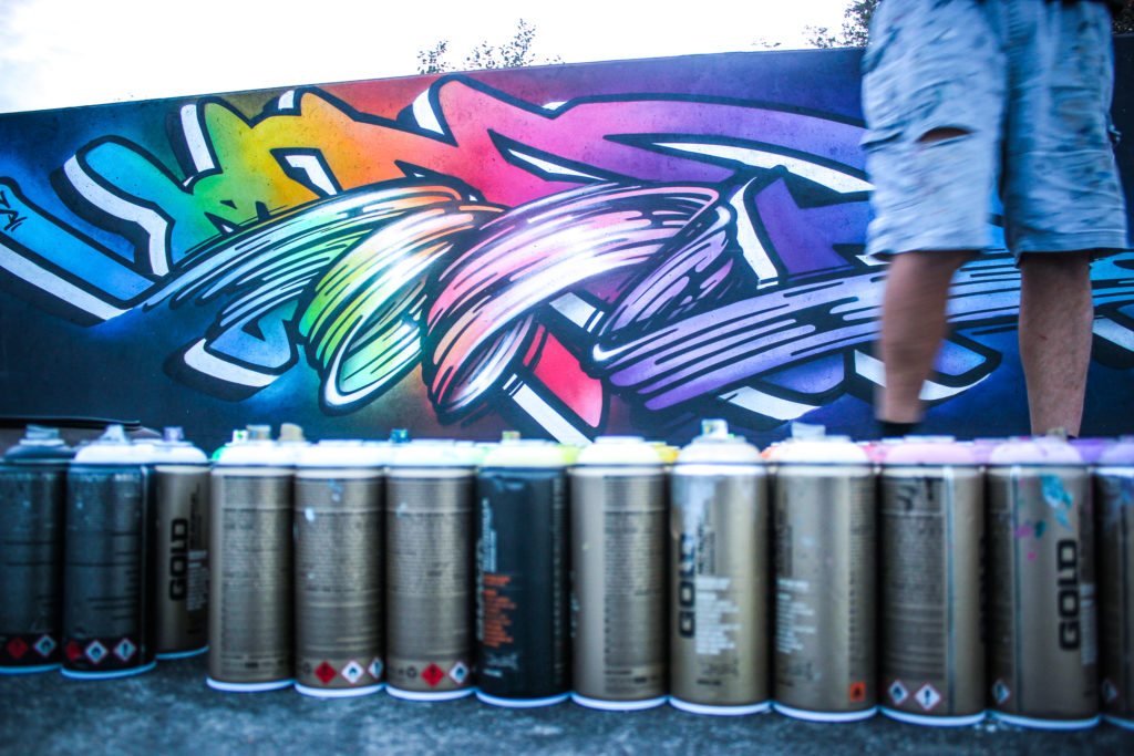 UK based artist Voyder - 100 color piece supported by MontanaCans