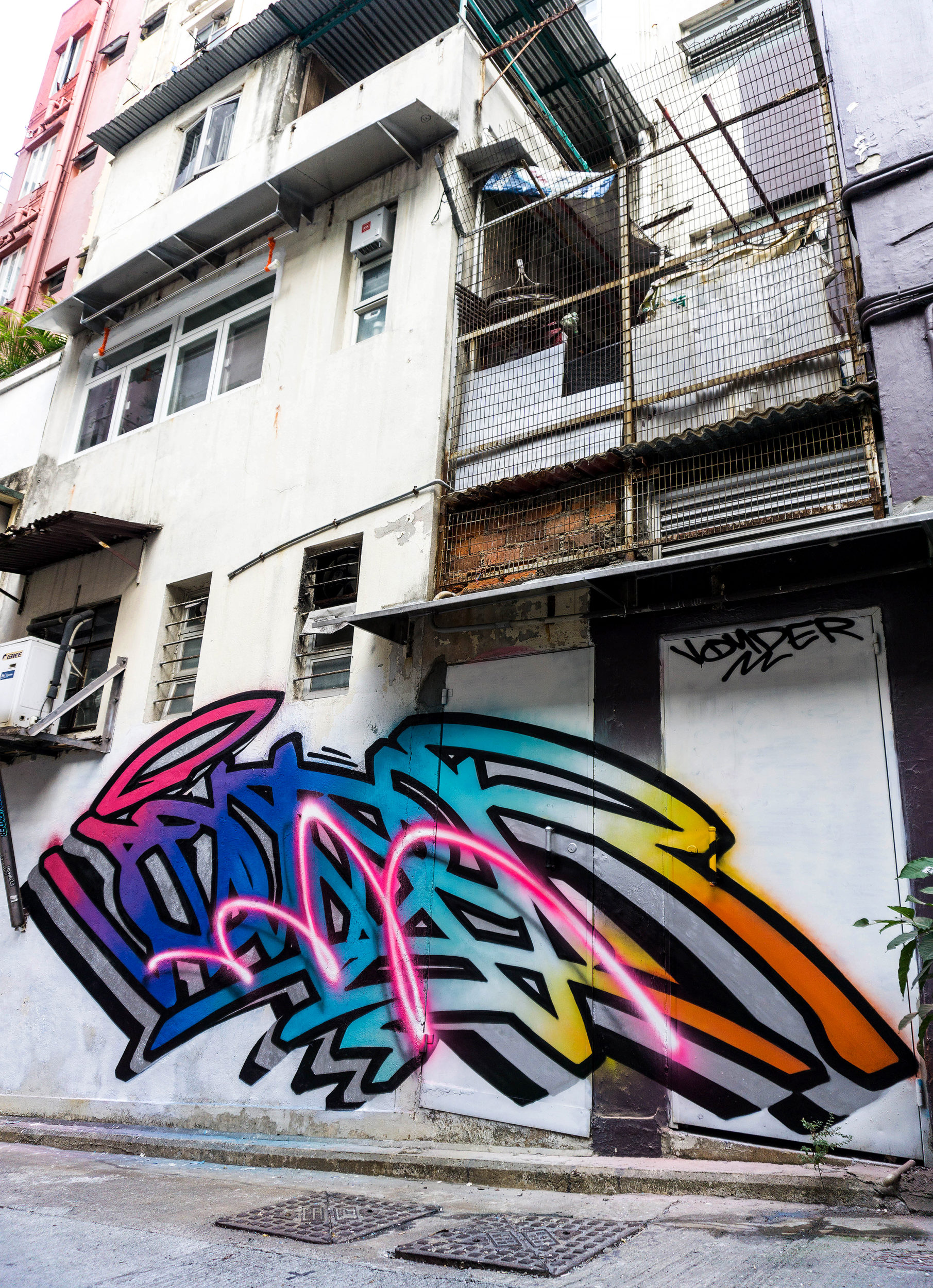 INTRODUCING GRAFFITI ARTIST VOYDER - MONTANA-CANS BLOG