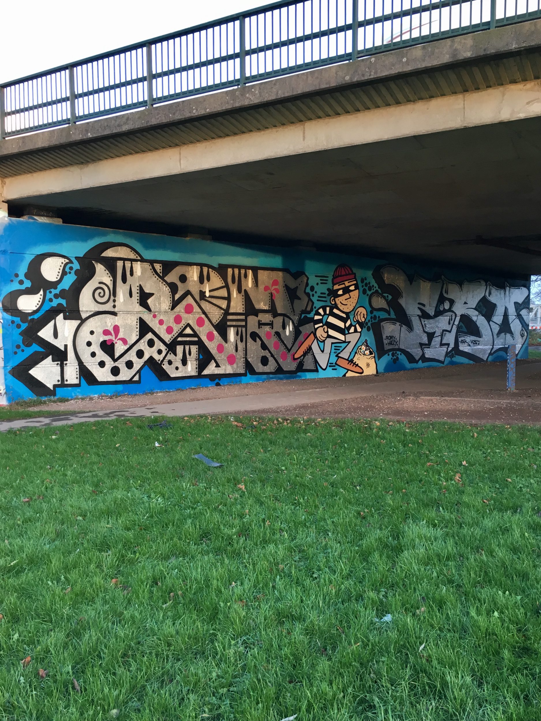 INTRODUCING GRAFFITI ARTIST 45RPM - MONTANA-CANS BLOG