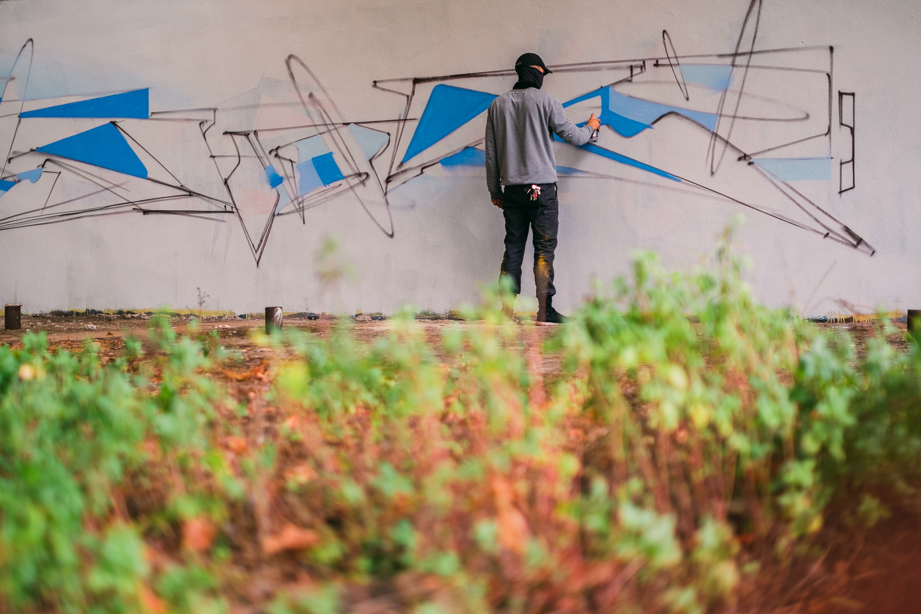 HARD2BUFF #20 featuring graffiti writer RASH on MontanaCans Blog