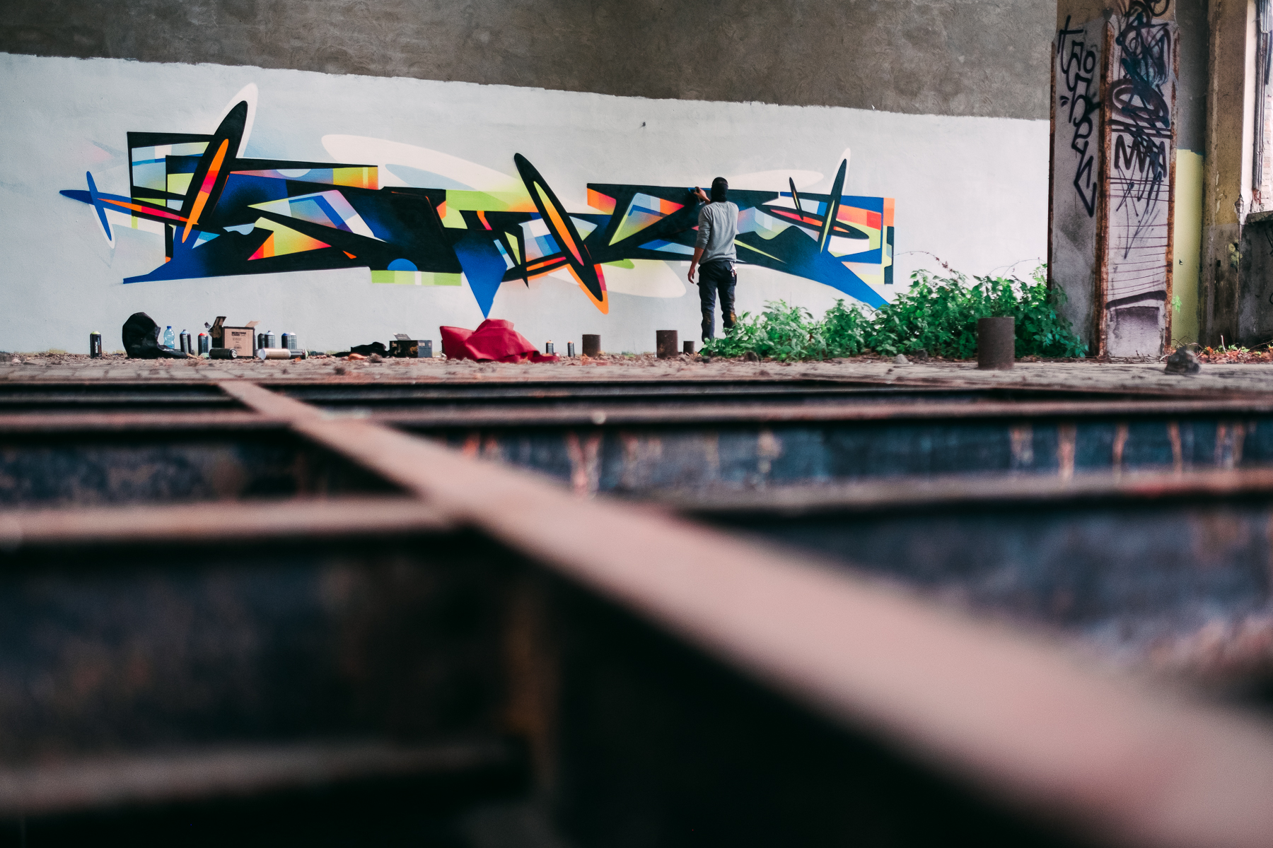 HARD2BUFF #20 featuring graffiti writer RASH on MontanaCans Blog